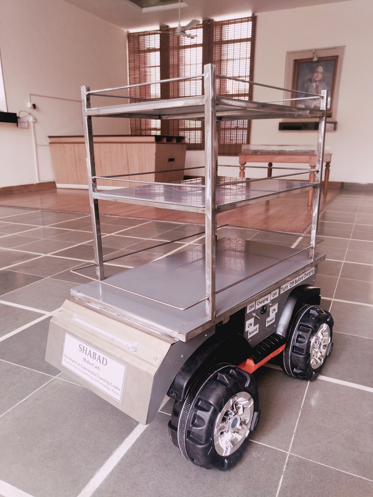 ROBO-CART developed by Thapar engineering staff to help Covid 19 ...